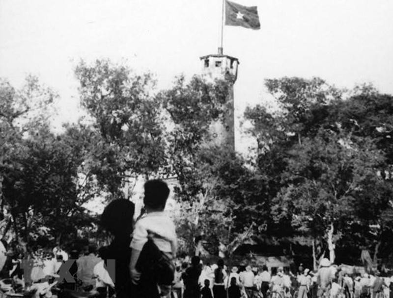 [Ảnh] Những hình ảnh tư liệu về Ngày Giải phóng Thủ đô 10/10/1954 | Báo Nhân Dân điện tử