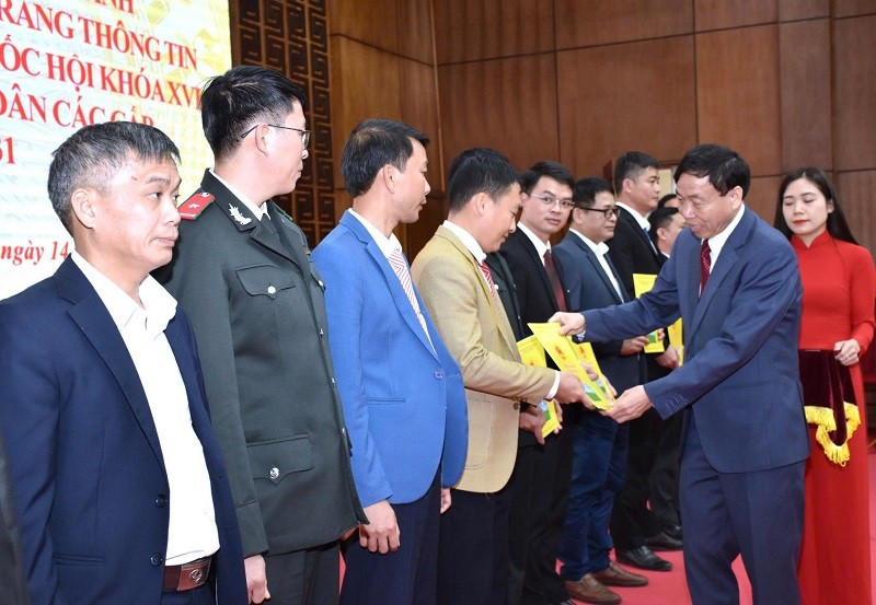 Dien Bien province has seconded 27 civil servants and officials from ...