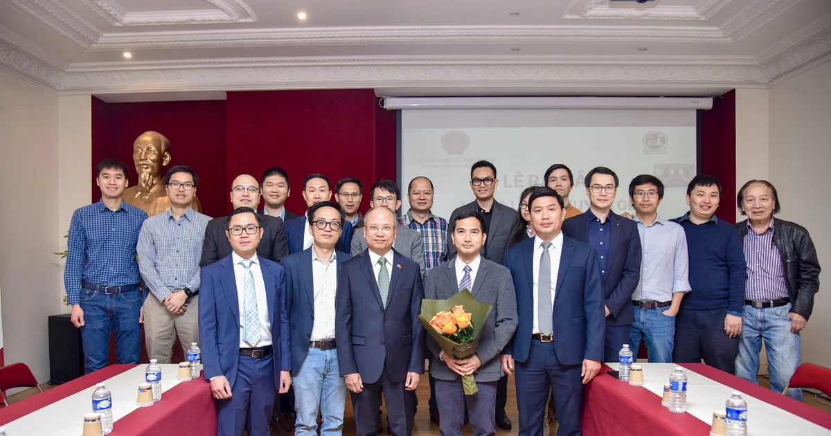 Những cống hiến thầm lặng | Báo Nhân Dân điện tử