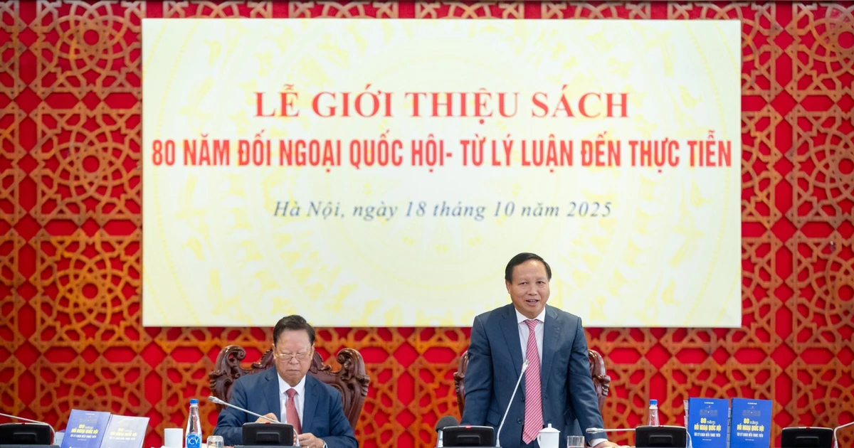 Ra mắt cuốn sách "80 năm đối ngoại Quốc hội" của Tiến sĩ Ngô Đức Mạnh ...