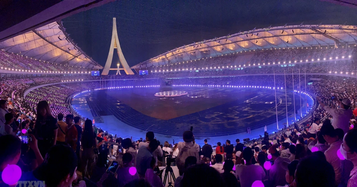 [Ảnh] Hình ảnh ấn tượng tại Lễ bế mạc SEA Games 32 lung linh sắc màu ...