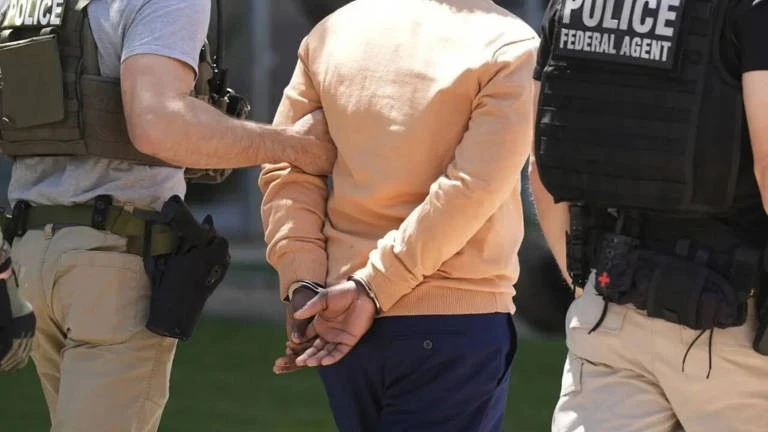 ỹ bắt giữ 300+ lao động Hàn Quốc: Seoul phản ứng thế nào? | Báo Nhân Dân điện tử