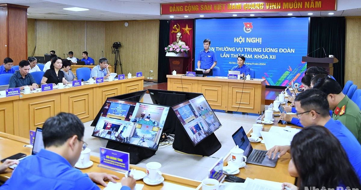 Triển khai thẻ, sổ đoàn viên Đoàn Thanh niên Cộng sản Hồ Chí Minh điện ...