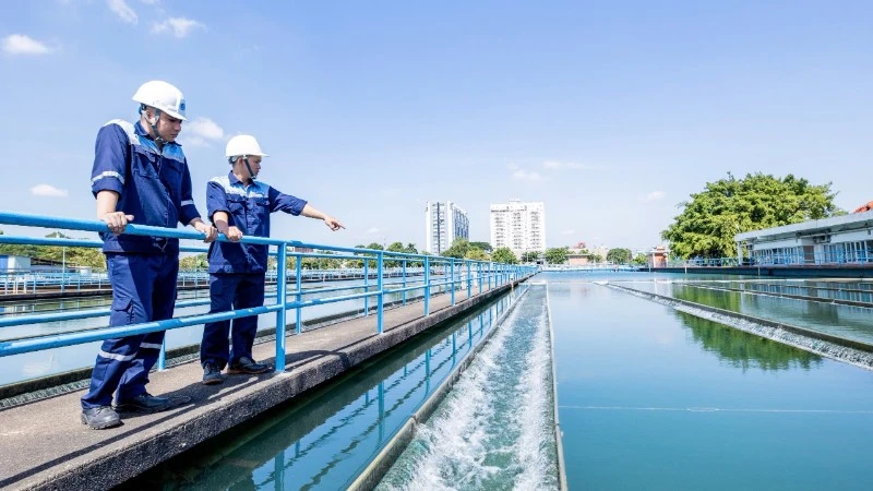 Giám sát chất lượng nước từ nguồn đến mạng lưới tại TP.HCM | Báo Nhân Dân điện tử