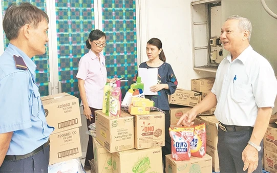 Những thủ lĩnh công đoàn tận tâm với người lao động | Báo Nhân Dân điện tử