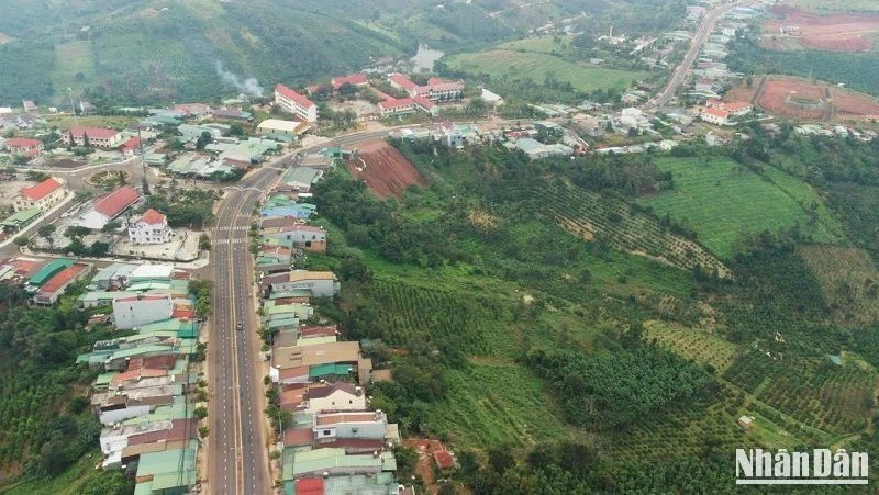 Thực hiện tổng điều tra nông thôn, nông nghiệp năm 2025 | Báo Nhân Dân ...