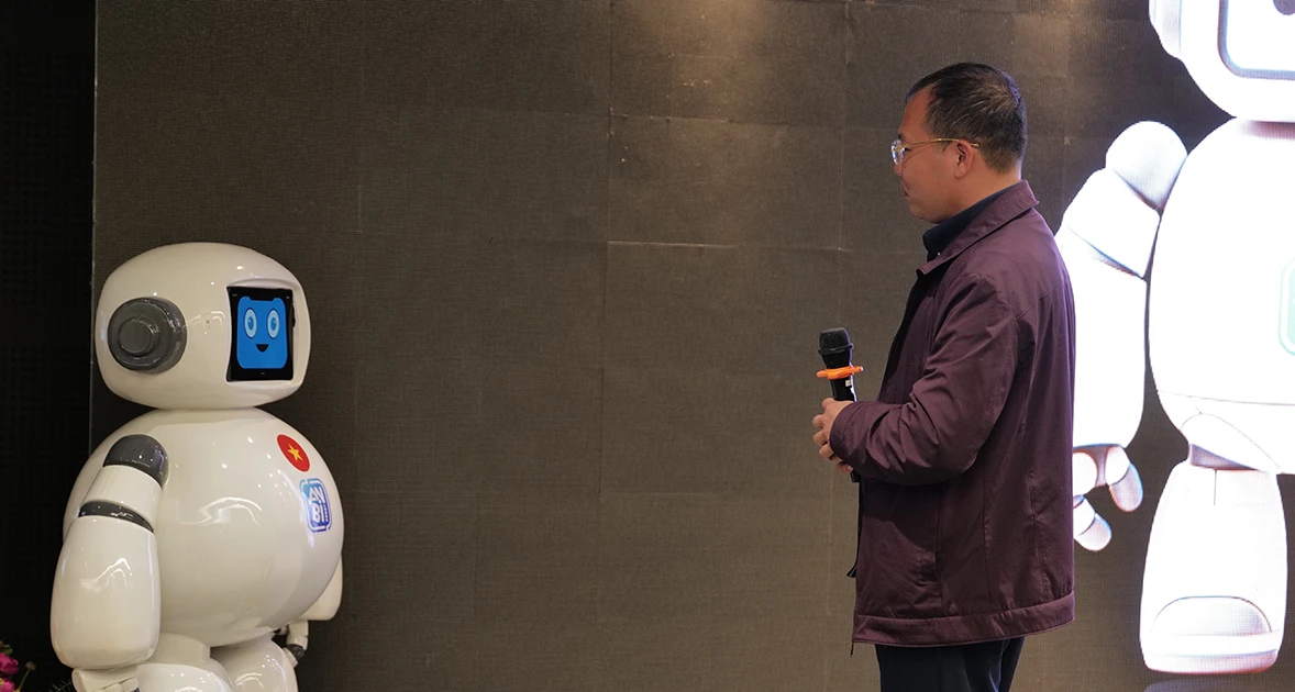 Bước tiến với robot AI | Báo Nhân Dân điện tử