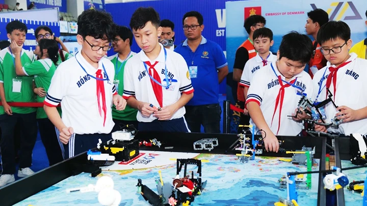Cuộc thi ROBOTACON® FIRST® LEGO® LEAGUE 2025 | Báo Nhân Dân điện tử