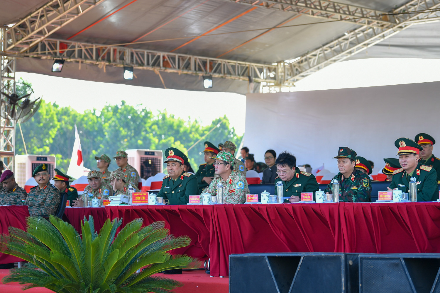 Diễn tập tình huống tích hợp trên thực địa về gìn giữ hòa bình VINBAX ...