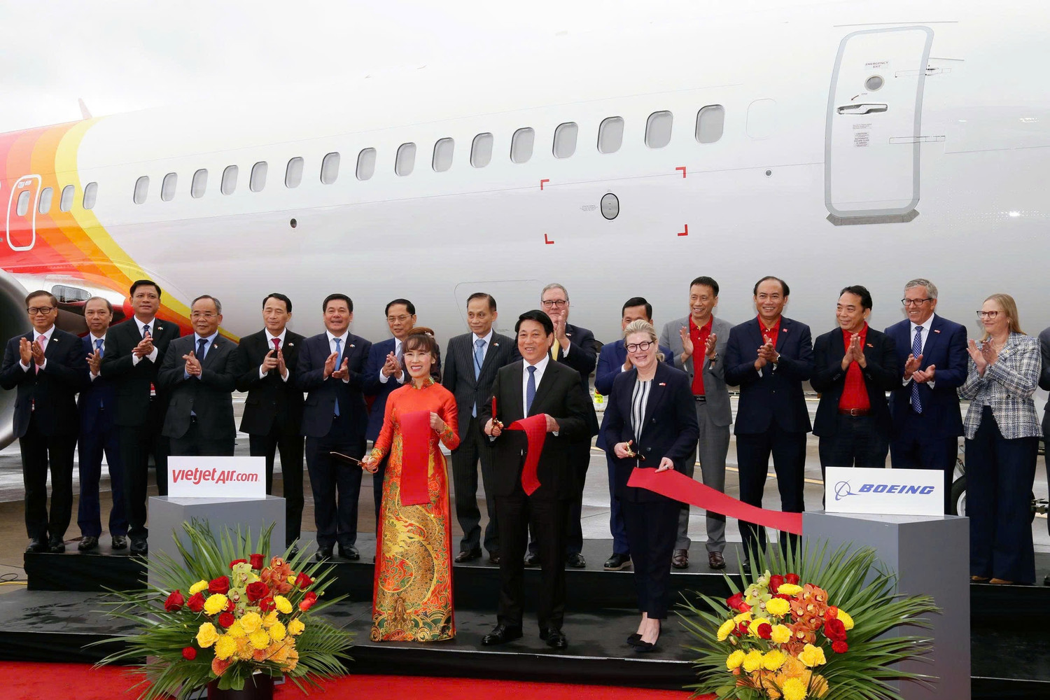 Chủ tịch nước dự Lễ bàn giao tàu bay Boeing đầu tiên cho Vietjet – Tri ...