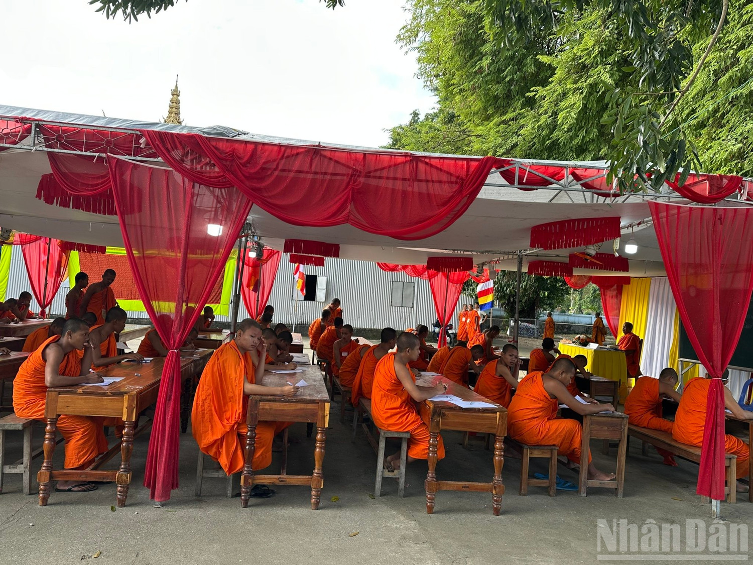 Hành trình gìn giữ chữ cổ trong đời sống văn hóa Khmer - Báo An Giang ...