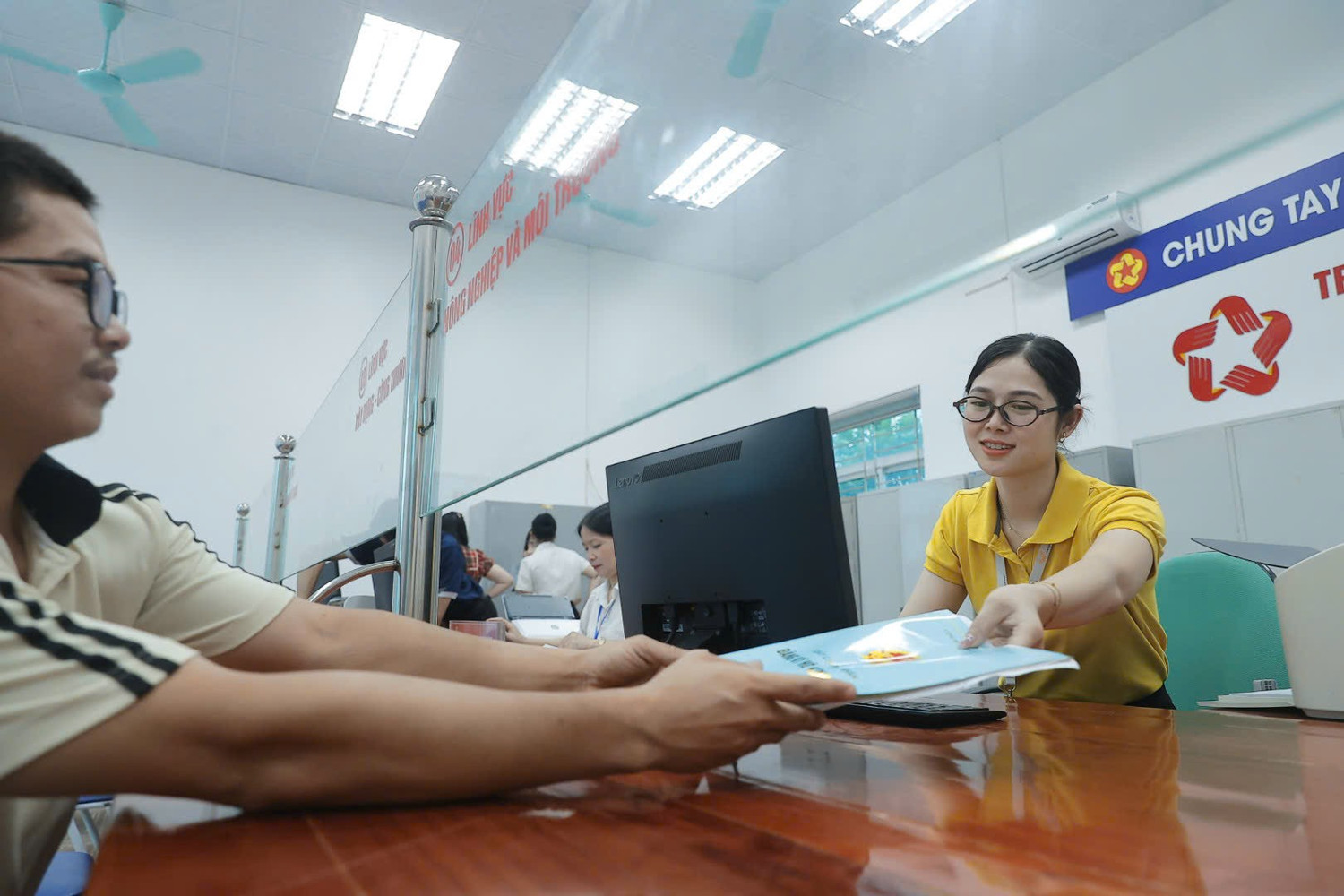 Bưu điện Việt Nam: Sẽ đưa 3.321 bưu điện xã thành “Hạt nhân của trung tâm” kinh tế mới | Báo ...